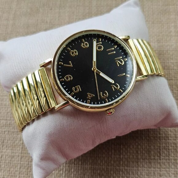 FMD | Accessories | Fmd Men Wristwatch Stretched Metal Gold Tone Band ...